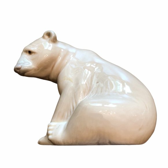 Lladro | Accents | Lladro Seated Polar Bear Porcelain Figurine | Poshmark